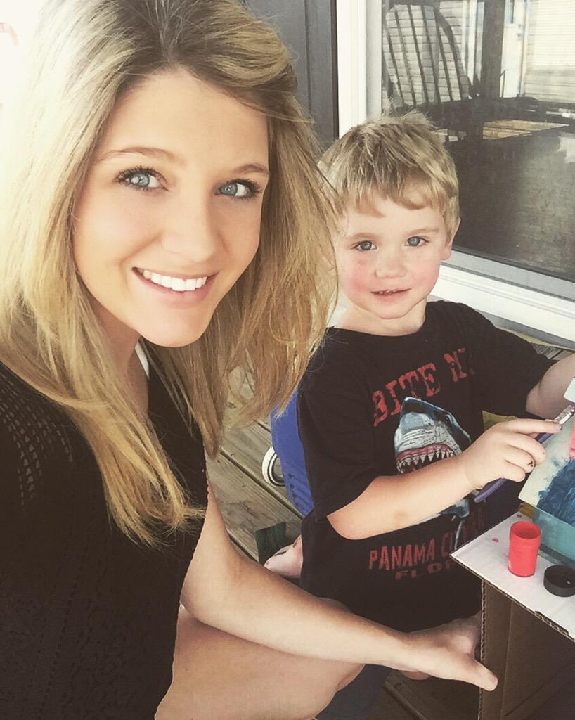 Amanda Fletcher's Instagram, Twitter & Facebook on IDCrawl