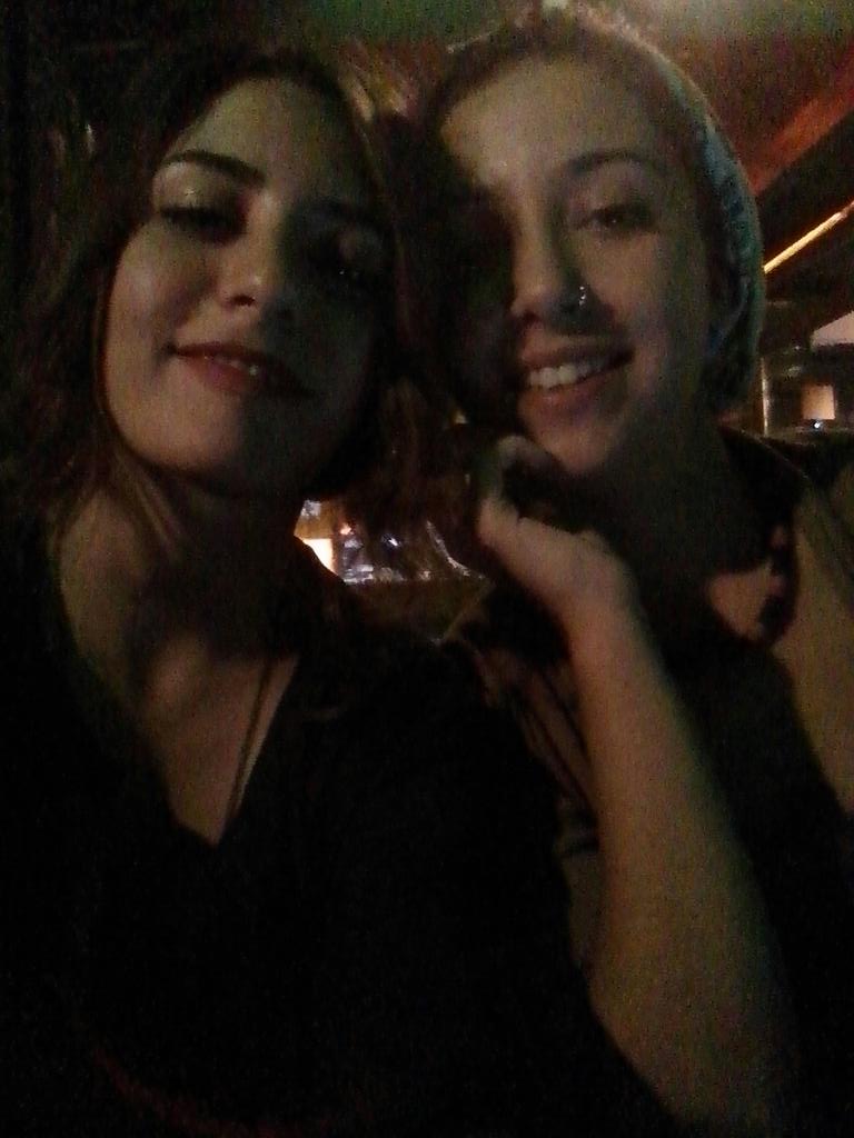 Buse on Twitter: "Resmen tatlı bi arkadaşım var http://t.co/BW1pFP3OVg" / Twitter