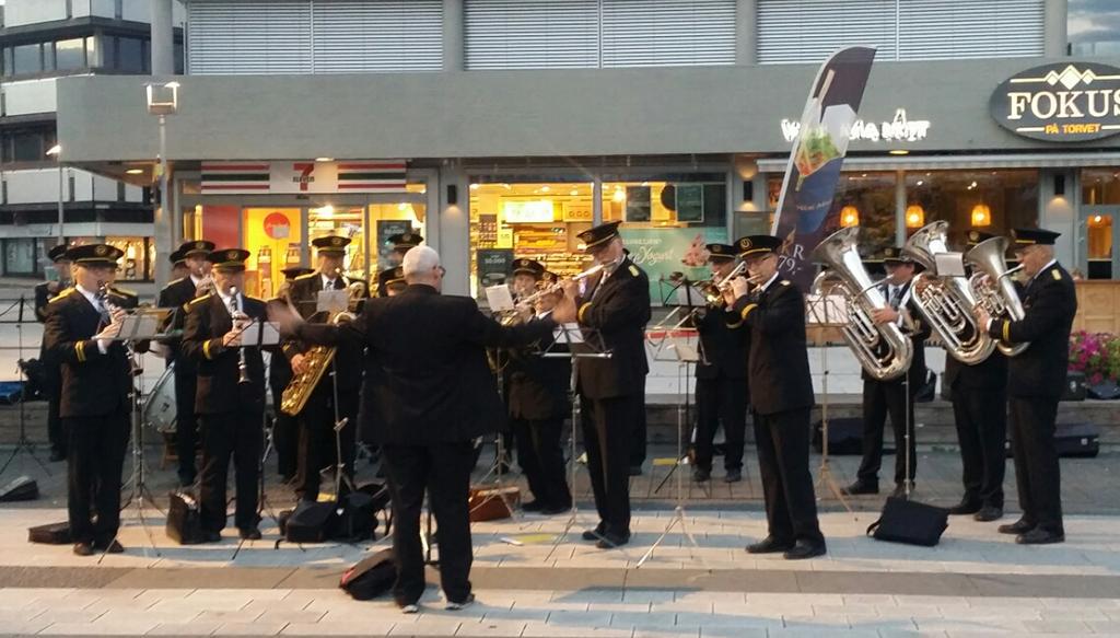 Daniel Rees (@d_rees) | Twitter