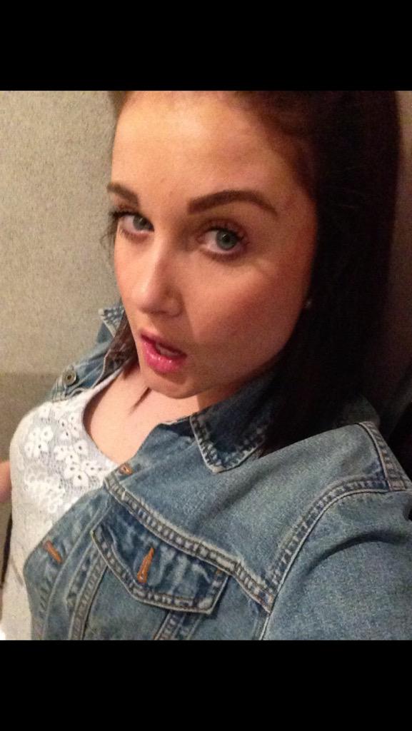 Becky lewis (@Beckylewis95) | Twitter