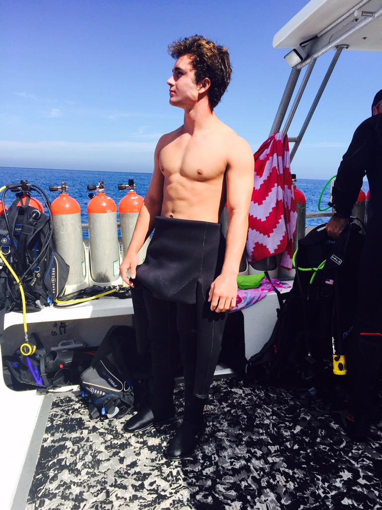 Gattlin Griffith Shirtless