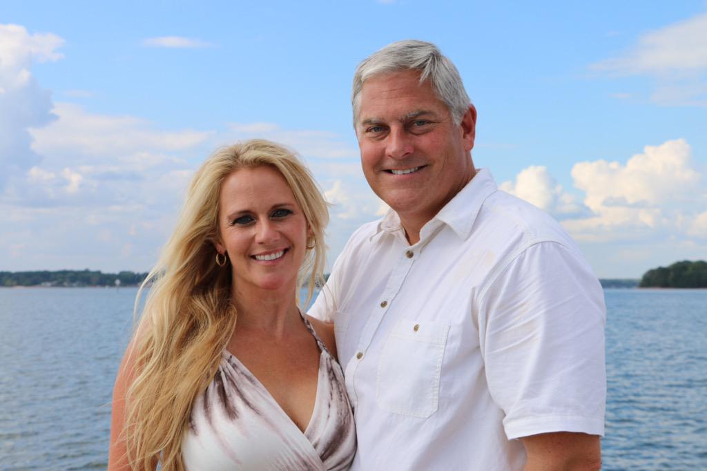 Jon Roberts Wife Noemi 2