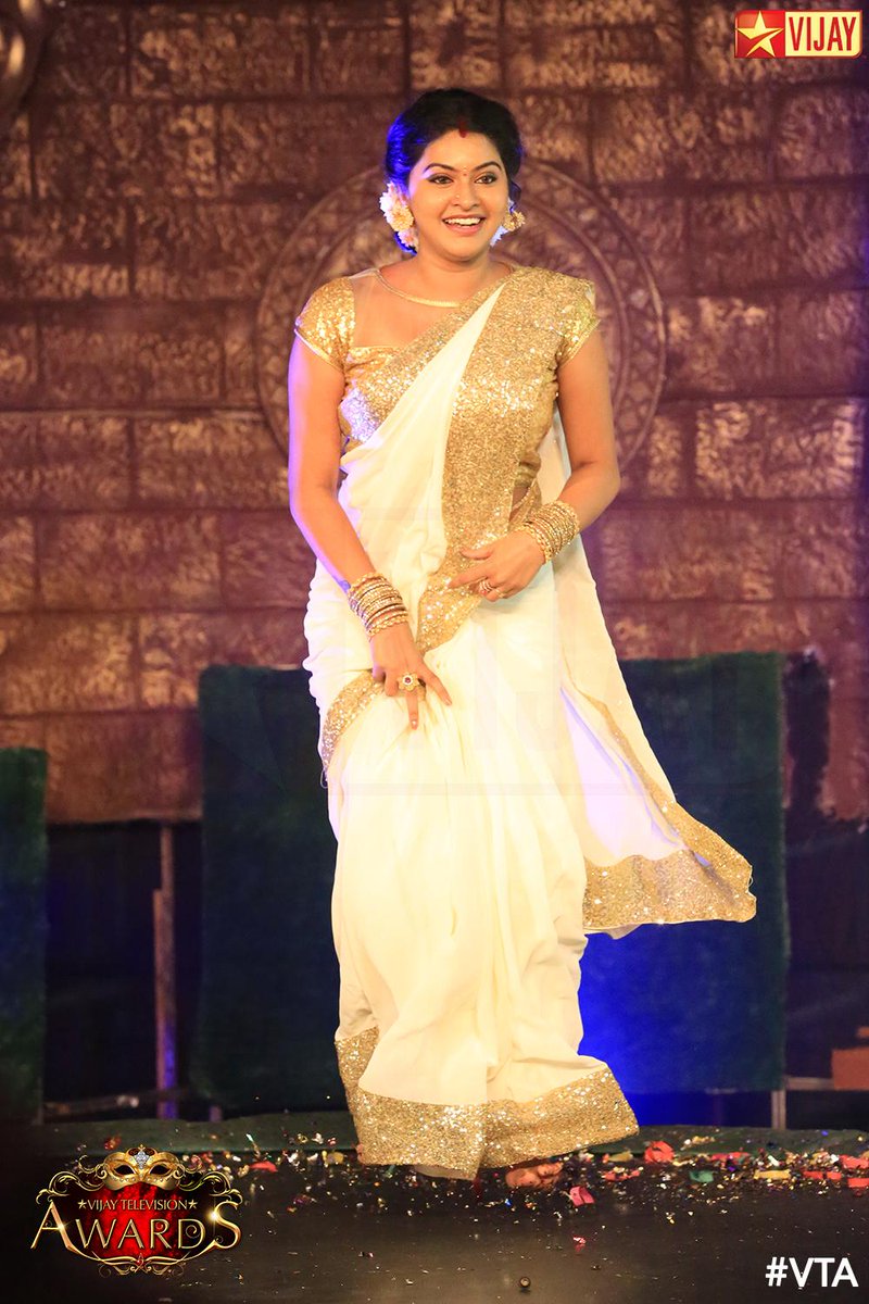 Vijay Tv Rachitha Wedding Tv Actress Rachitha Rachu Photo | Veethi