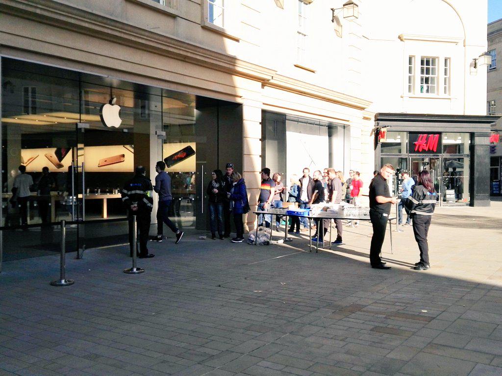 iPhone 6S: Apple’s star could be on the wane with smaller queues at UK ...