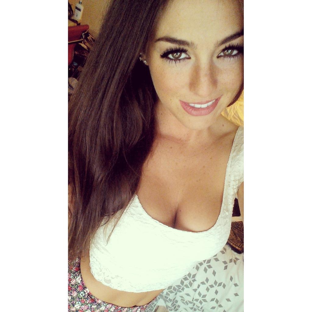 Heather Lynn on Twitter: "Meow http://t.co/wWtfCqIKOi" / Twitter