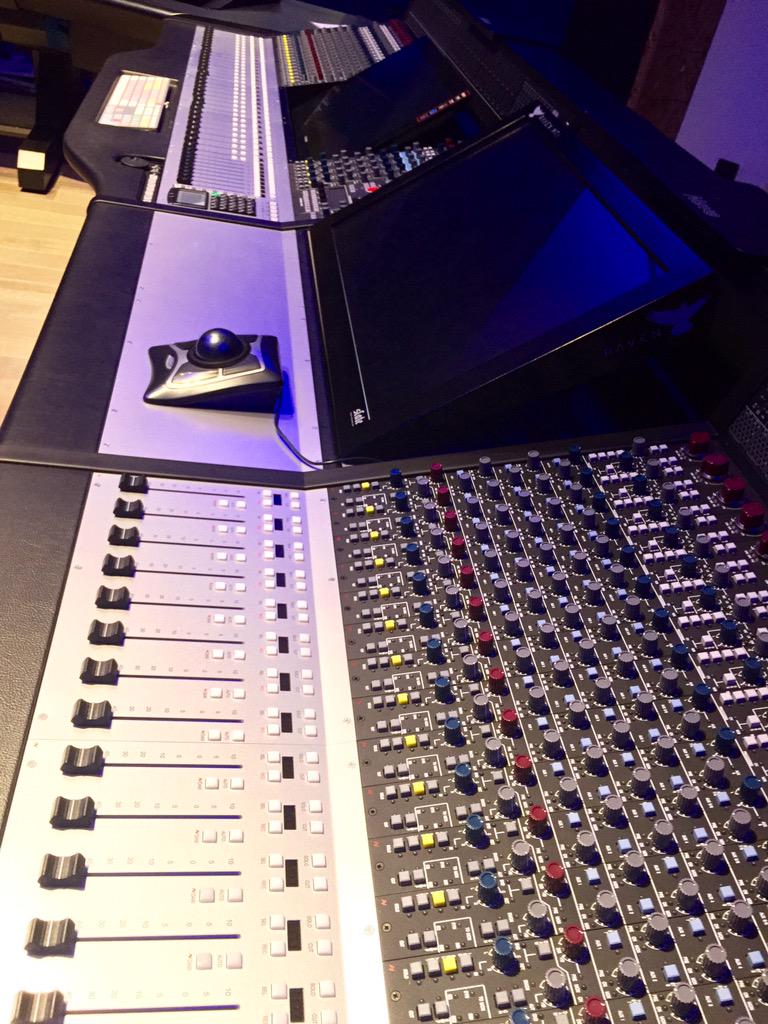 Analog consoles and the Raven MTi 2 setup? - Gearspace