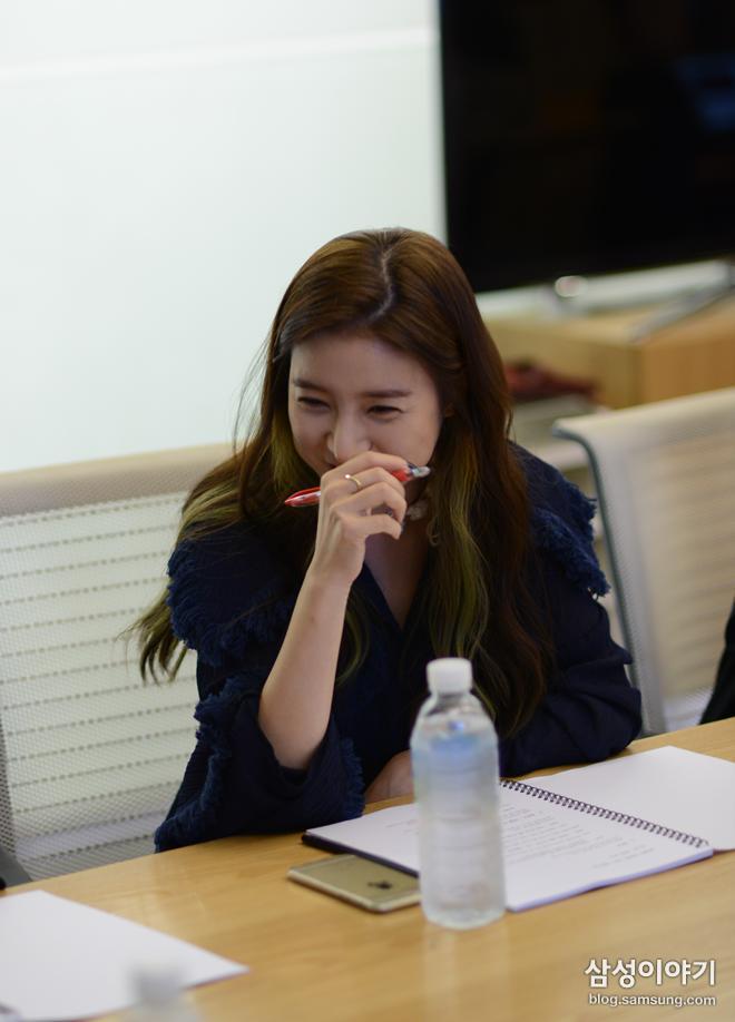 Kim So Eun و Xiumin من جلسة قراءة نص دراما الويب ‘Falling For Challenge ...