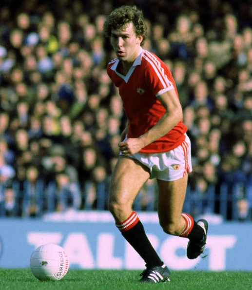 ON THIS DAY: In 1981, Bryan Robson made his Manchester United debut vs ...