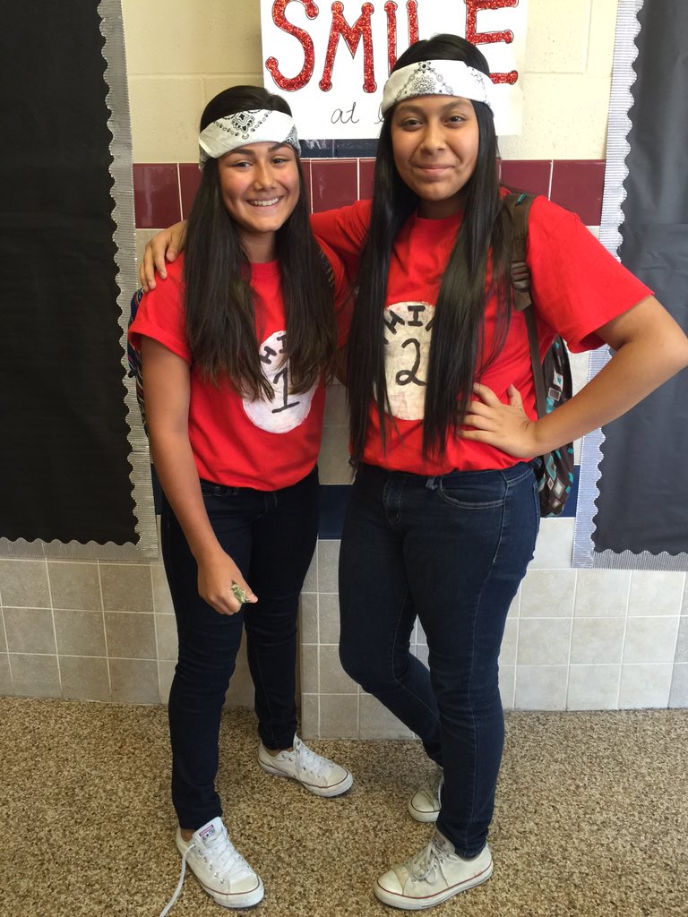 Twin Day Ideas For Homecoming