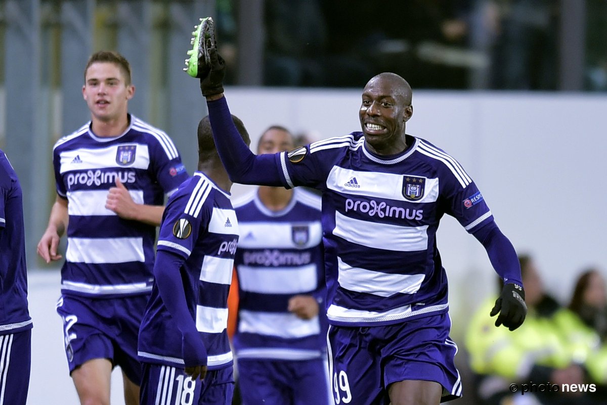 Okaka goal vs Tottenham (2:1) : r/soccer