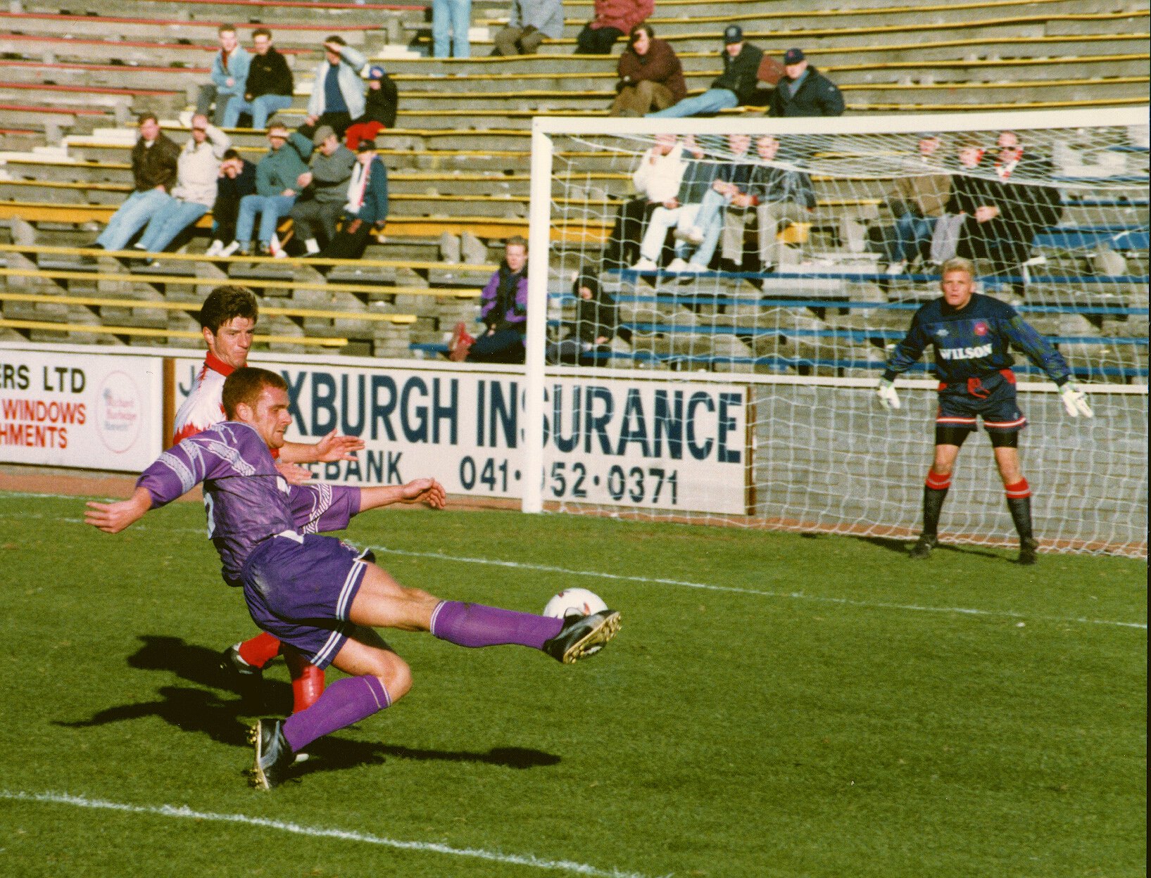 Stevie Doogan on Twitter: "Another classic Ken Eadie photo. This time it's against @acciesfc in ...