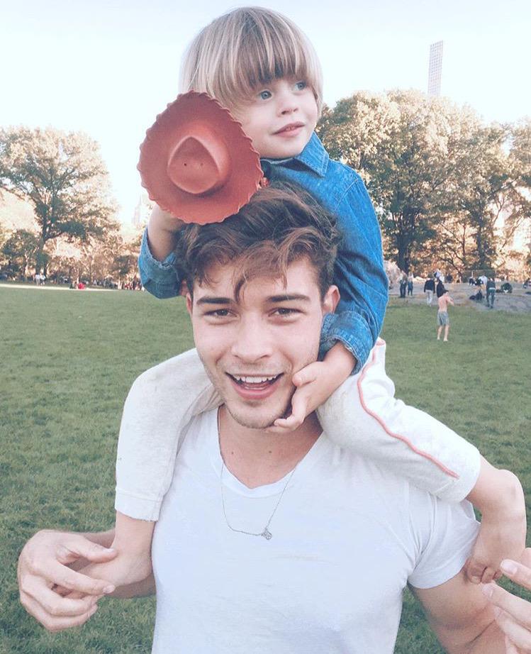 Francisco Lachowski And Milo