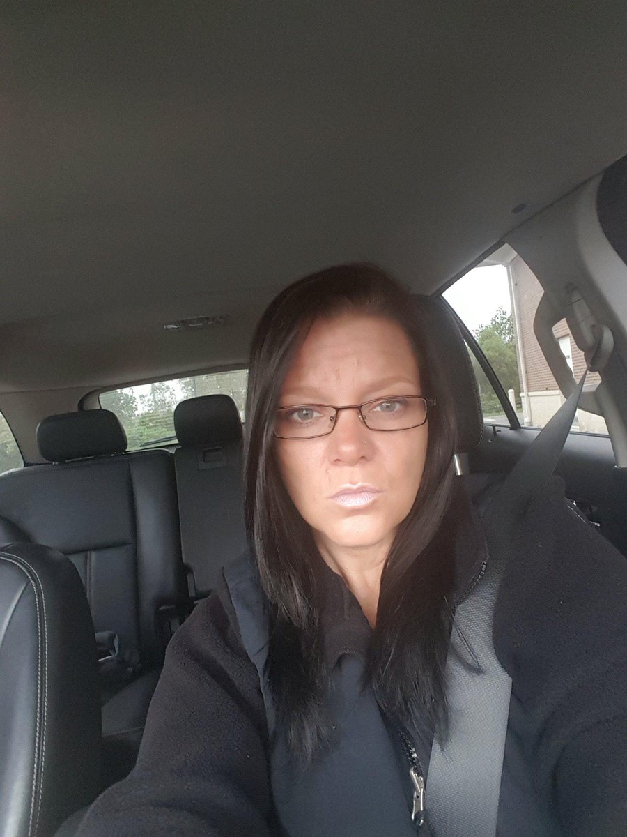 Julie DeVore (@julie_vore) | Twitter