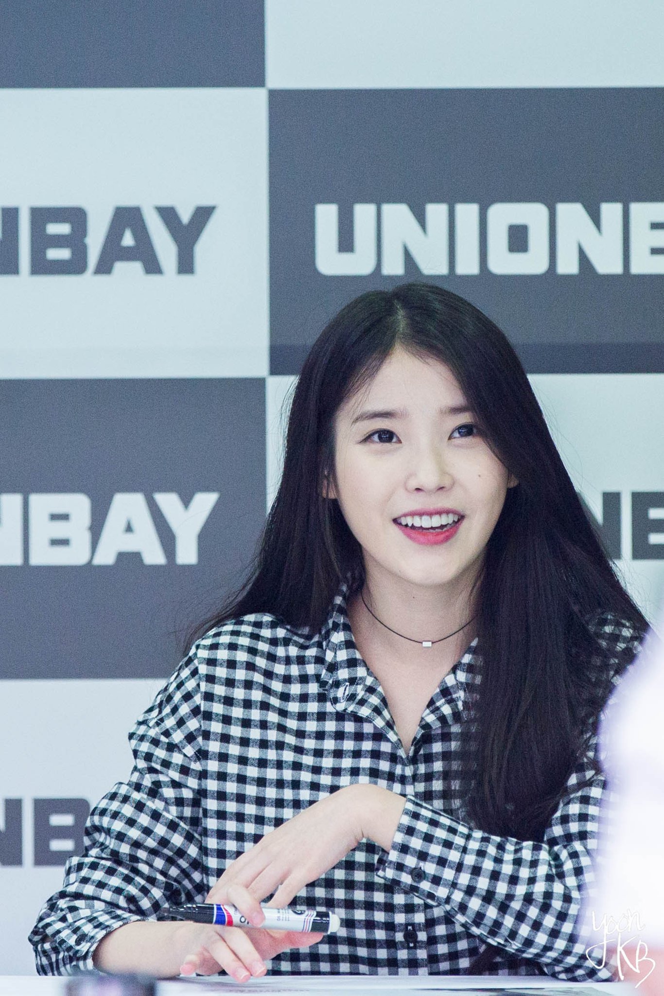 IUmushimushi on Twitter: "151017 #IU @ Unionbay Fansign cr: YoonKB http://t.co/lRHga4RY4D http ...