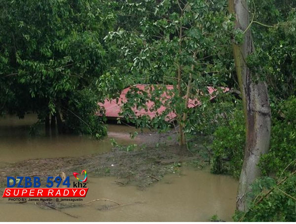 PHOTO: 8 bahay, nalubog sa baha dahil sa pag-apaw ng ilog sa Brgy ...