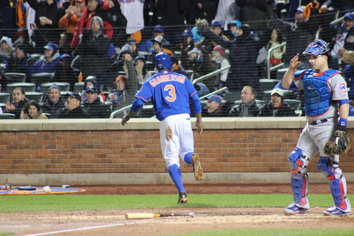 .cgrand3 scores! 4-0 Mets!! LGM | New York Mets | Scoopnest