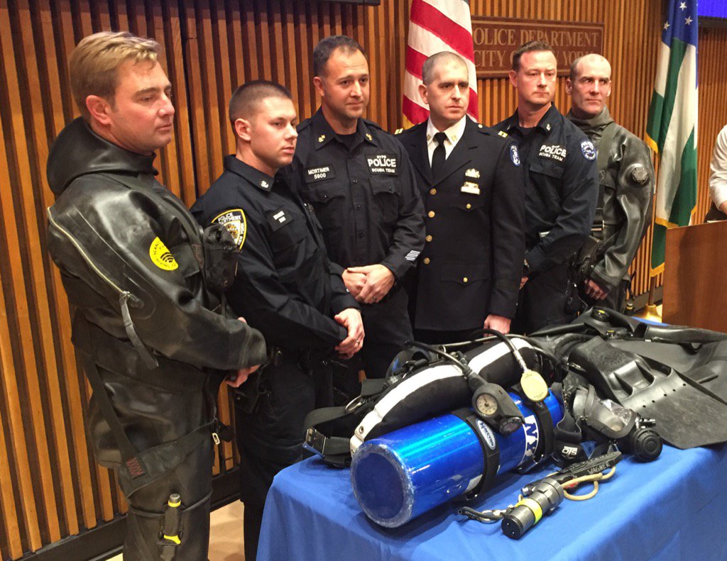 Congratulations to the elite #nypd scuba team, after recovering .40 cal ...