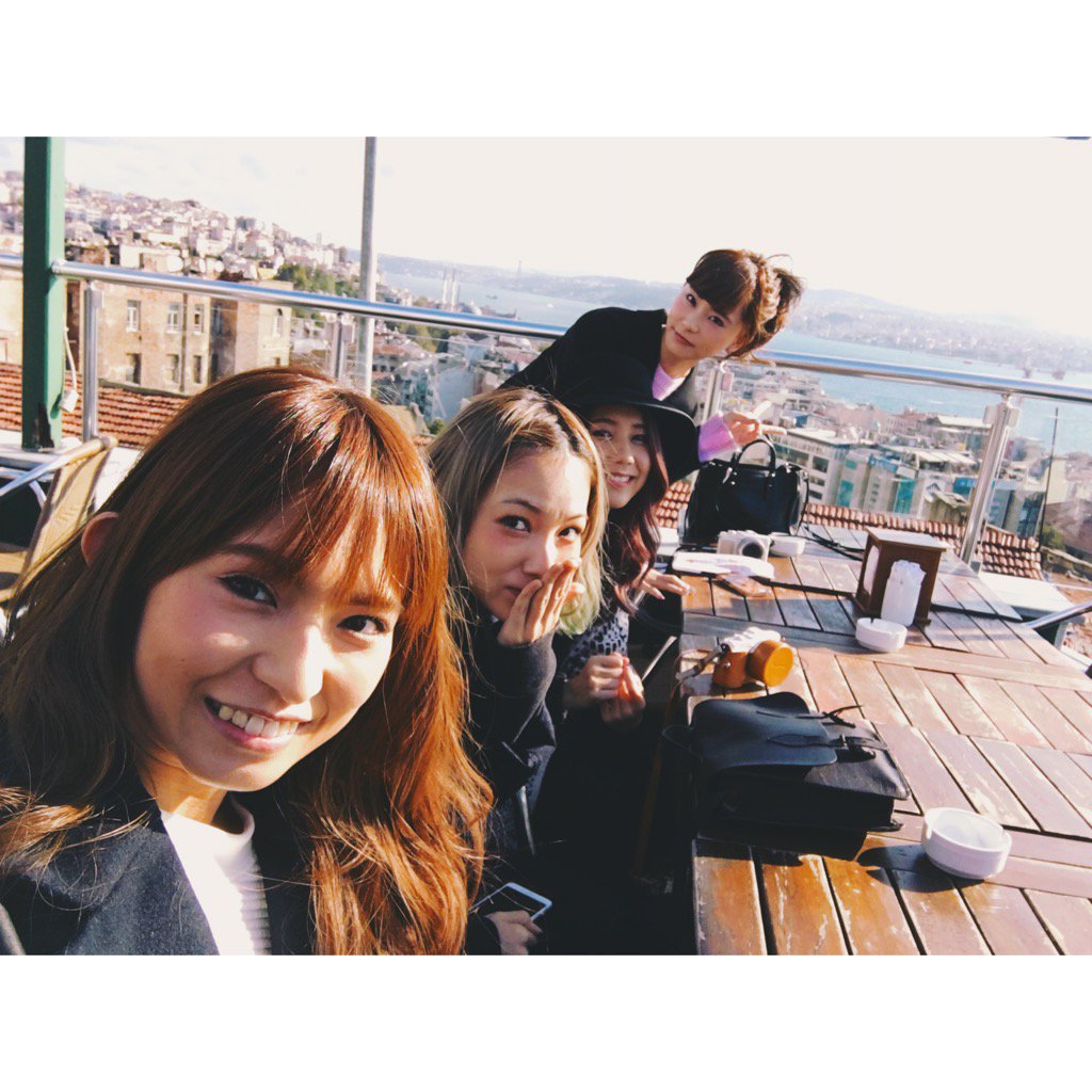 SCANDAL TOMOMI on Twitter: "素敵なカフェで、 https://t.co/zcNKcqhck7"