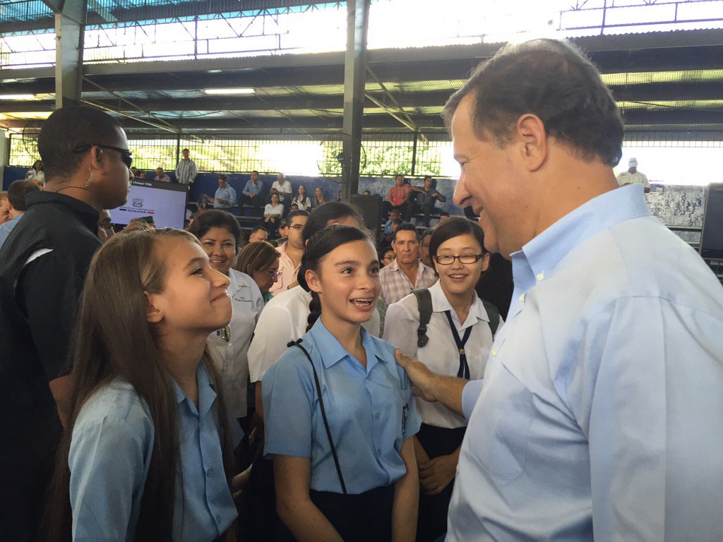 Pdte. JC_Varela llega al Instituto David para dar inicio al ...