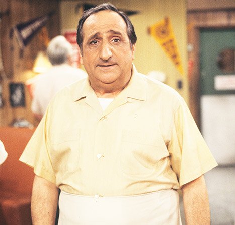 Al Molinaro who played Al DelVecchio on Happy Days passed away at the ...