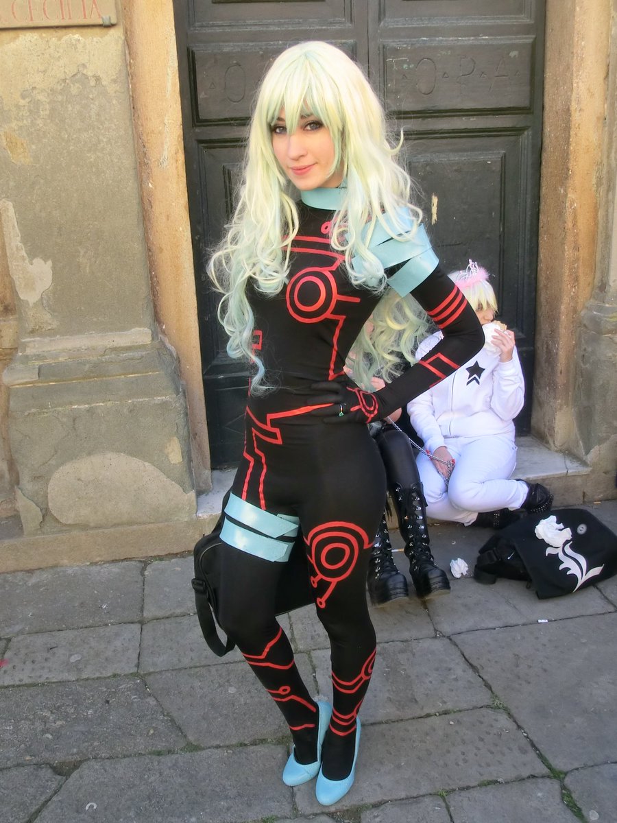 Simon And Nia Cosplay