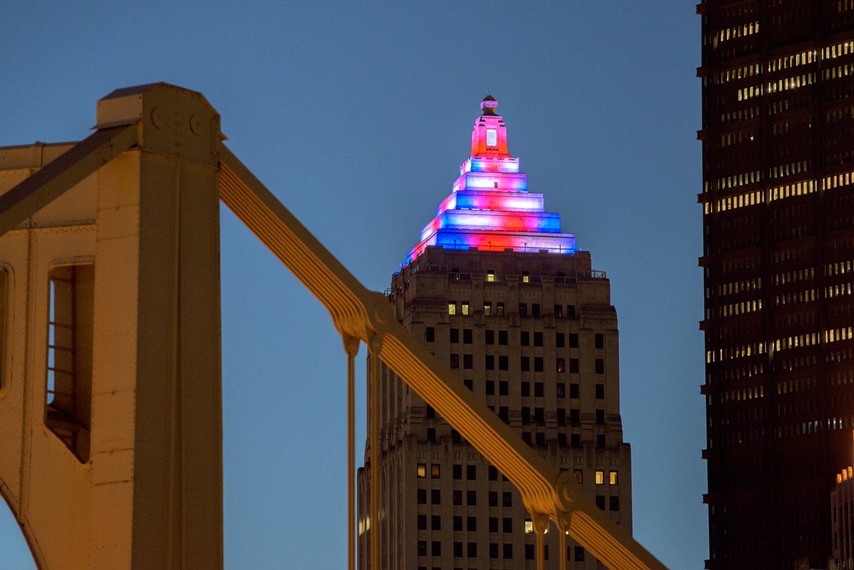 The gulf tower in #pittsburgh glows red, white and blue this morning in ...