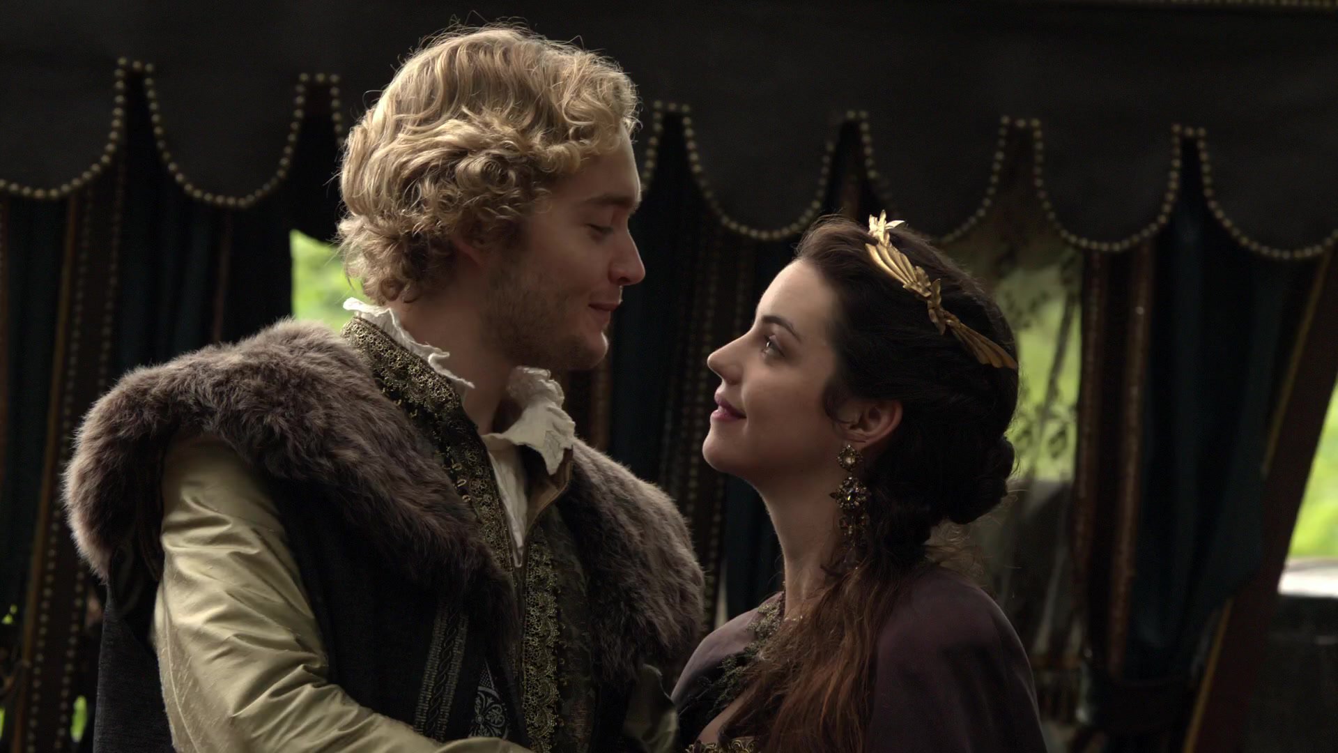 adelaide-kane.net on Twitter: "[REIGN] : Screencaps 3x05 "In a Clearing" (x895 photos) → https ...