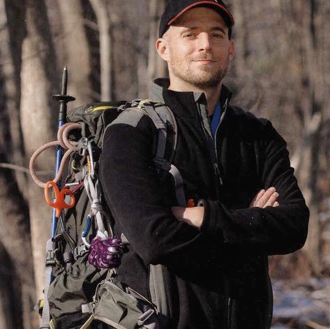 Gabriel Cade looks a little different these days : r/survivor