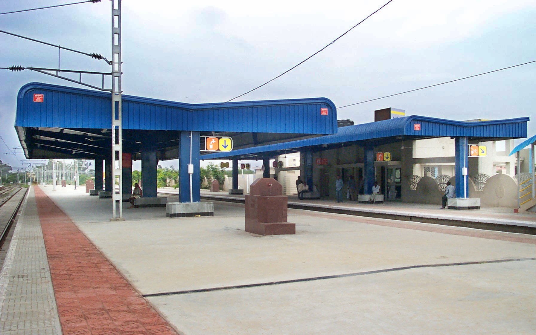 South Central Railway on Twitter: "@RailMinIndia @sureshpprabhu Butterfly Cover Over Platforms ...