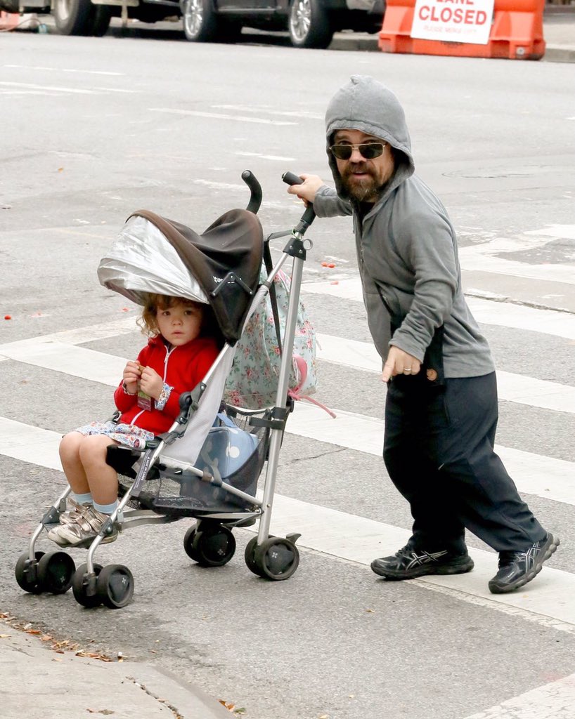 Peter Dinklage And Daughter Peter Dinklage Steps Out With Daughter: