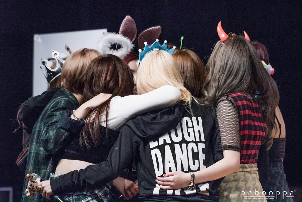 TZUYU on Twitter: "Forever Twice! OT9 ♥ https://t.co/8EQ0BTpvj4"
