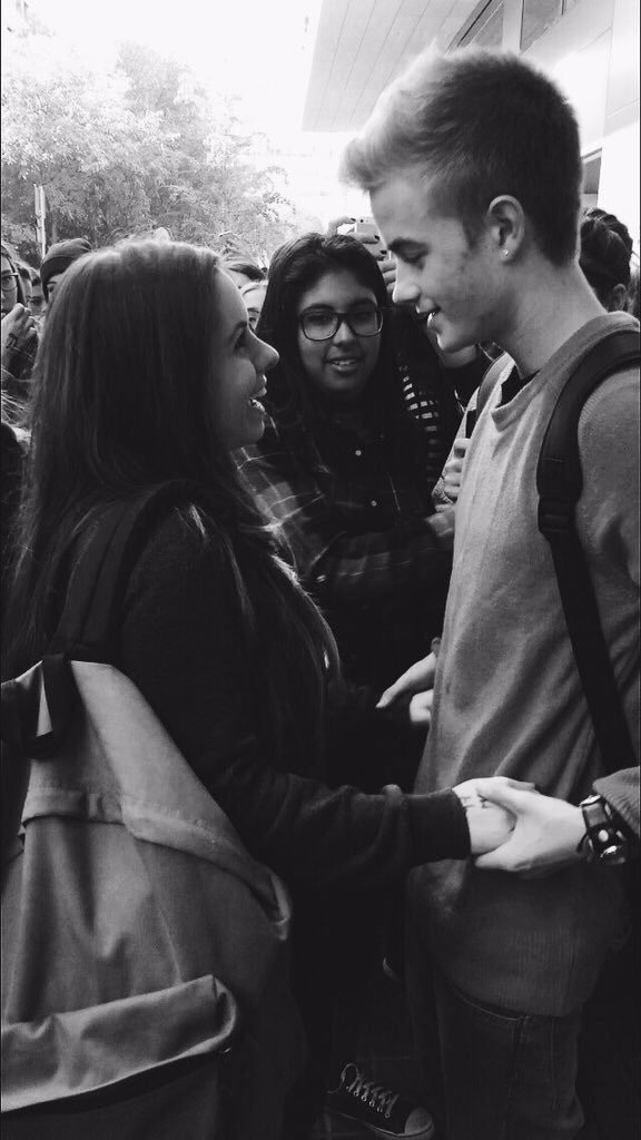 Traphik Girlfriend With