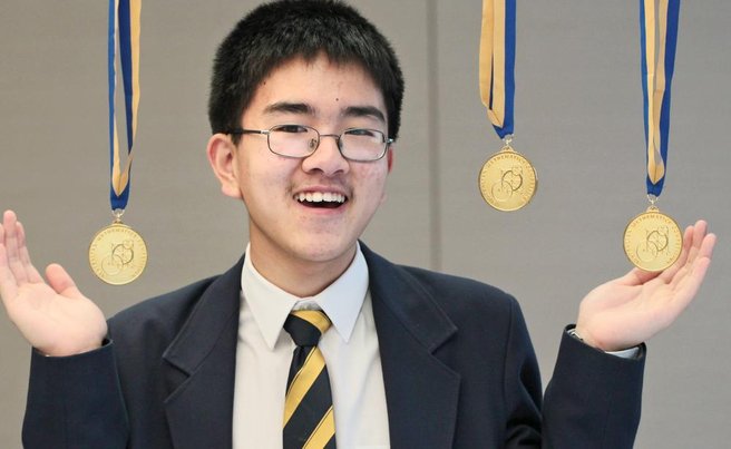 : Christ Church Grammar student William Hu wins 3rd Australian Mathem...