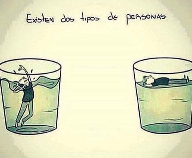 personas ahogan vaso agua aprenden flotar disfrutar olas balance ...