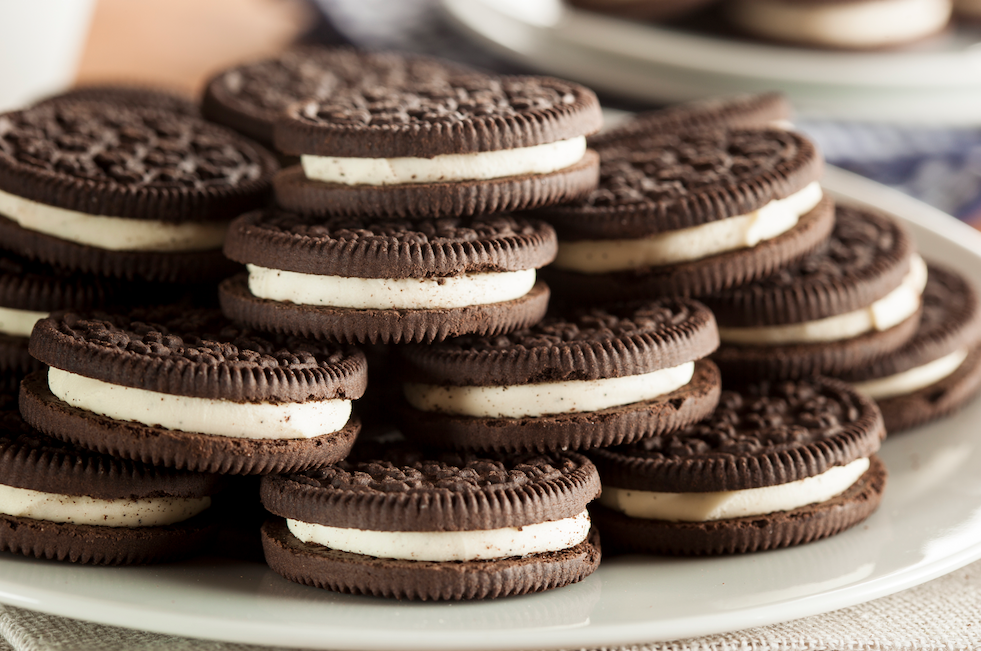 Upgrade your Oreos with this fabulous cookie hack -- and the best part ...