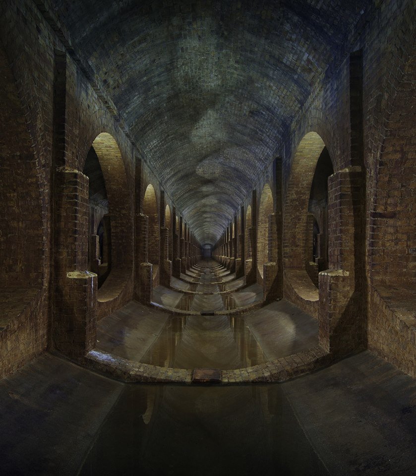 Victorian London Circa : interior subterranean Victorian era cistern ...