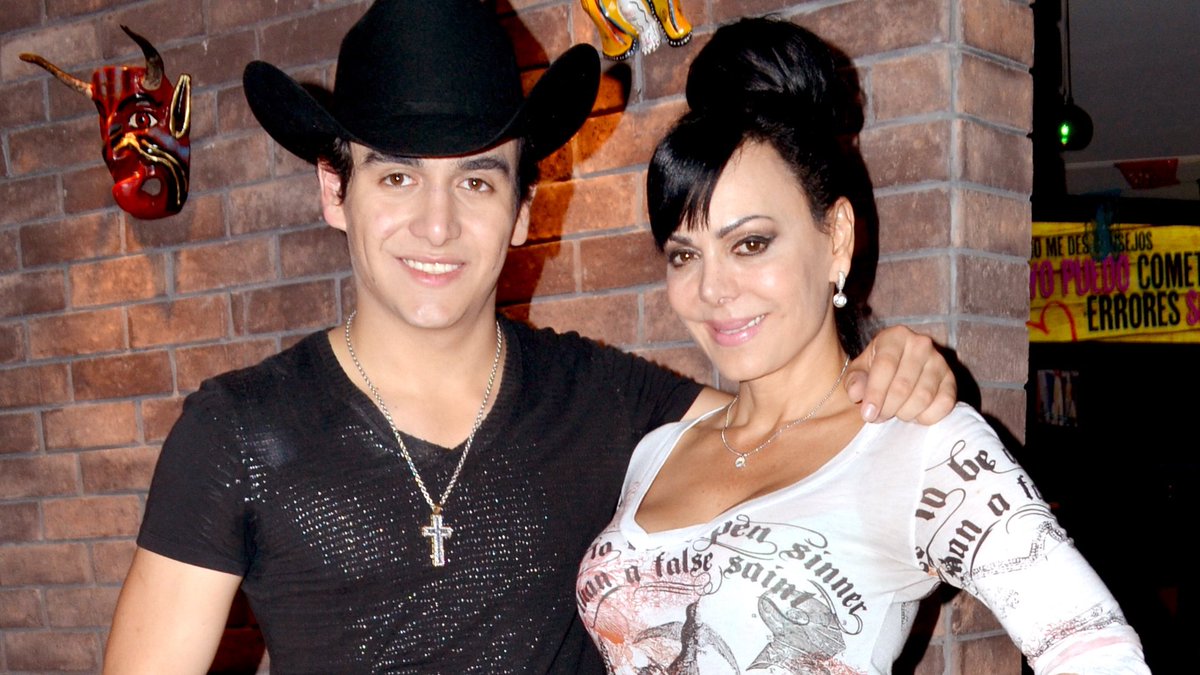 Mira lo que opina MaribelGuardia sobre la nueva serie de la vida de ... Mira lo que opina MaribelGuardia sobre la nueva serie de la vida de ...