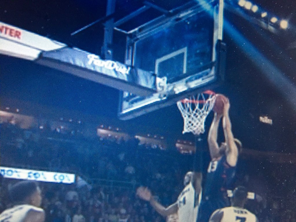 Illinois missed shot at the rim, a putback dunk and a 3 in the final ...