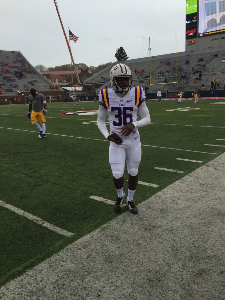 LSU in all-white today : r/LSUFootball