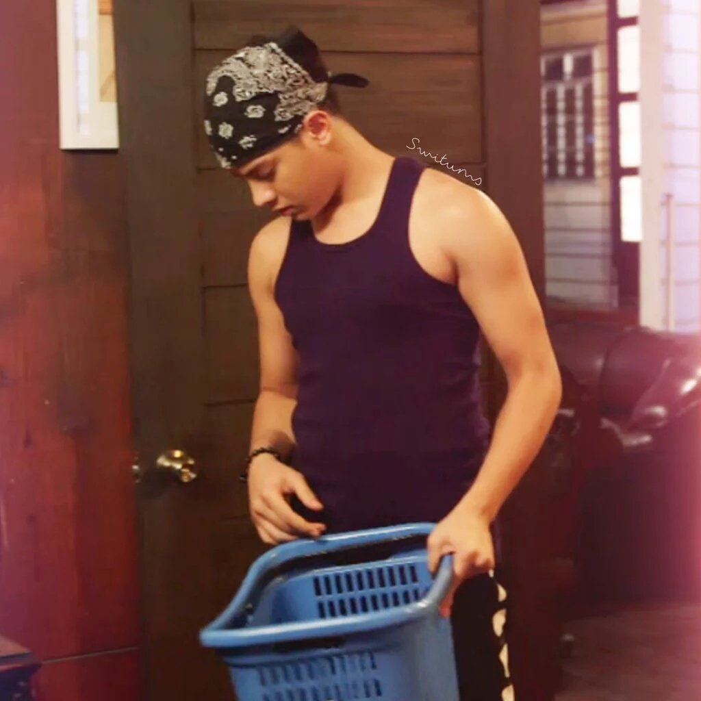 Daniel Padilla Shirtless