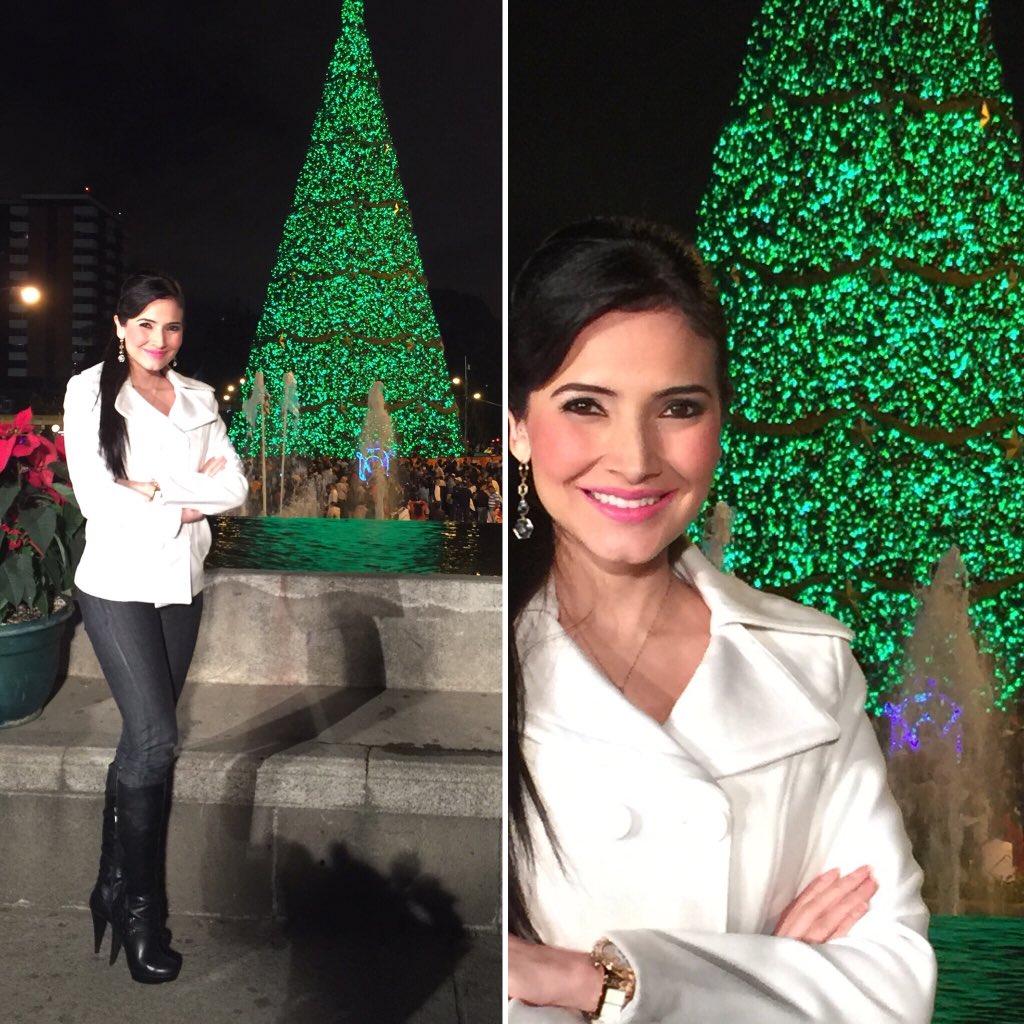 Massiel Carrillo ® On Twitter Ya Listos Para Transmitir Telediariogt Desde El Obelisco