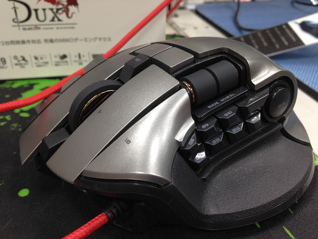 Tsukumo_eX. on Twitter: "このELECOM製MMO向けマウス(M-DUX70BK 12/4発売予定 税別7,980円)は2PC操作可能なだけあって、外見がすごいことに ...