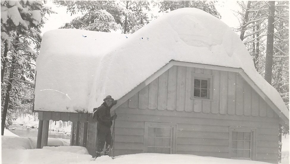 Fall River ranger cabin with 6 feet of snow : r/Bend