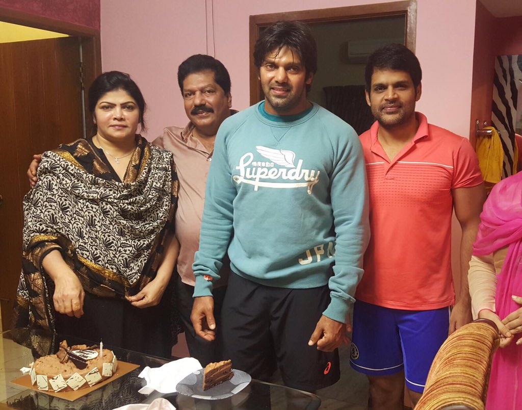 Tamil Actor Shaam Family Photos