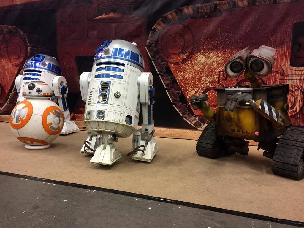 Meet The Real Life Wall-E And His Creators! Progressive Automations ...