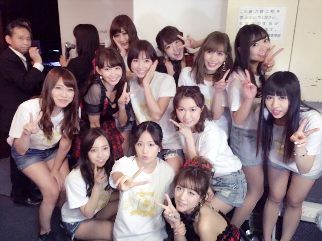 Acchan Thailand on Twitter: "[Pic] อัตจังกับสมาชิกรุ่นที่1 จากทวิตเตอร์ของทากามินะค่ะ♡ #AKB48 #1 ...