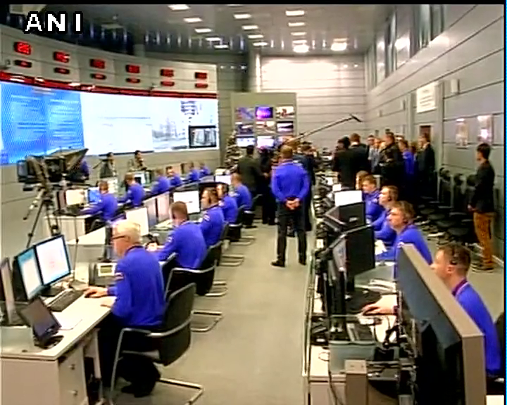 Pm narendra modi visits emercom, russia's national crisis management ...