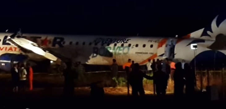 VIDEO Kal Star Aviation Flight 678 (PK-KDC) runway overrun in Kupang ...