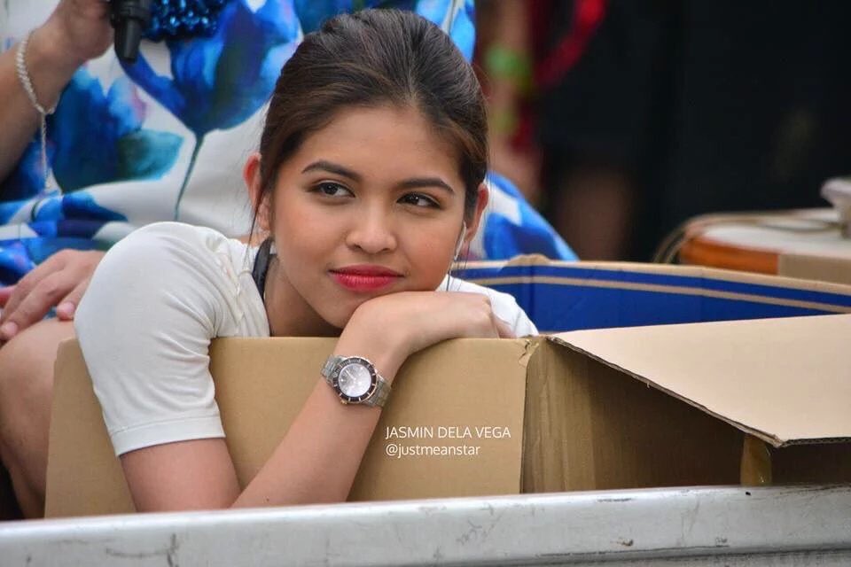 Mitch Nicole on Twitter: "Ang ganda nmn ni Menggay! @allanklownz @aldenrichards02 @mainedcm # ...