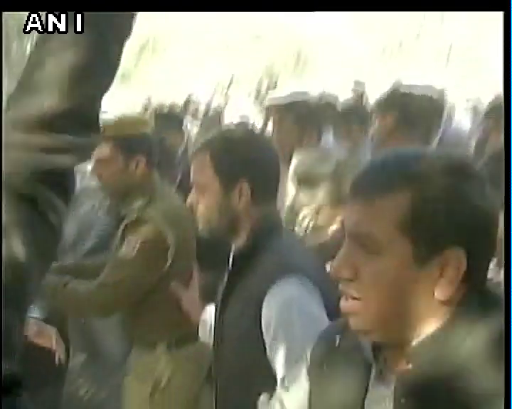 Ani On Twitter Congress Vp Rahul Gandhi At Shakur Basti Demolition